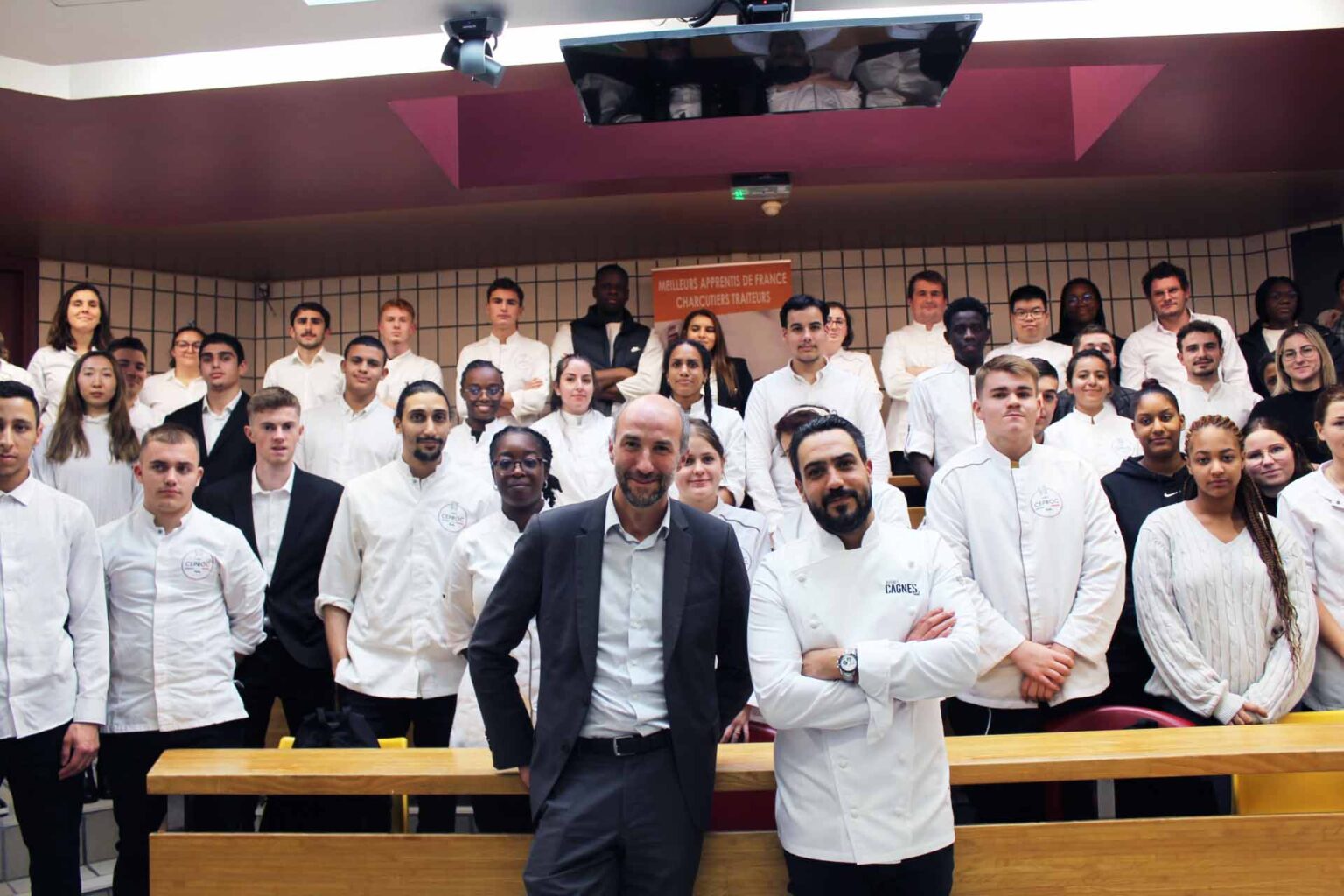 EN CONFERENCE AU CEPROC, LE PATISSIER JEFFREY CAGNES DEPEINT SON ...